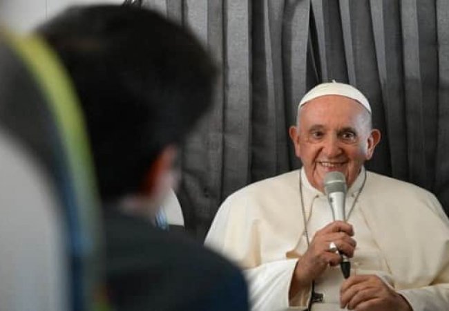 Папа Франциск заявив що війна в Україні вигідна торговцям зброєю Волиньpost